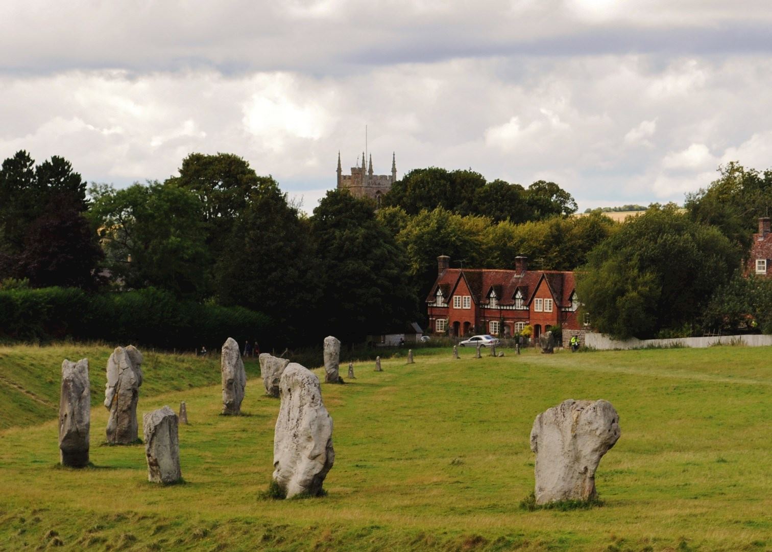Stonehenge, Lacock and Avebury tour | Audley Travel