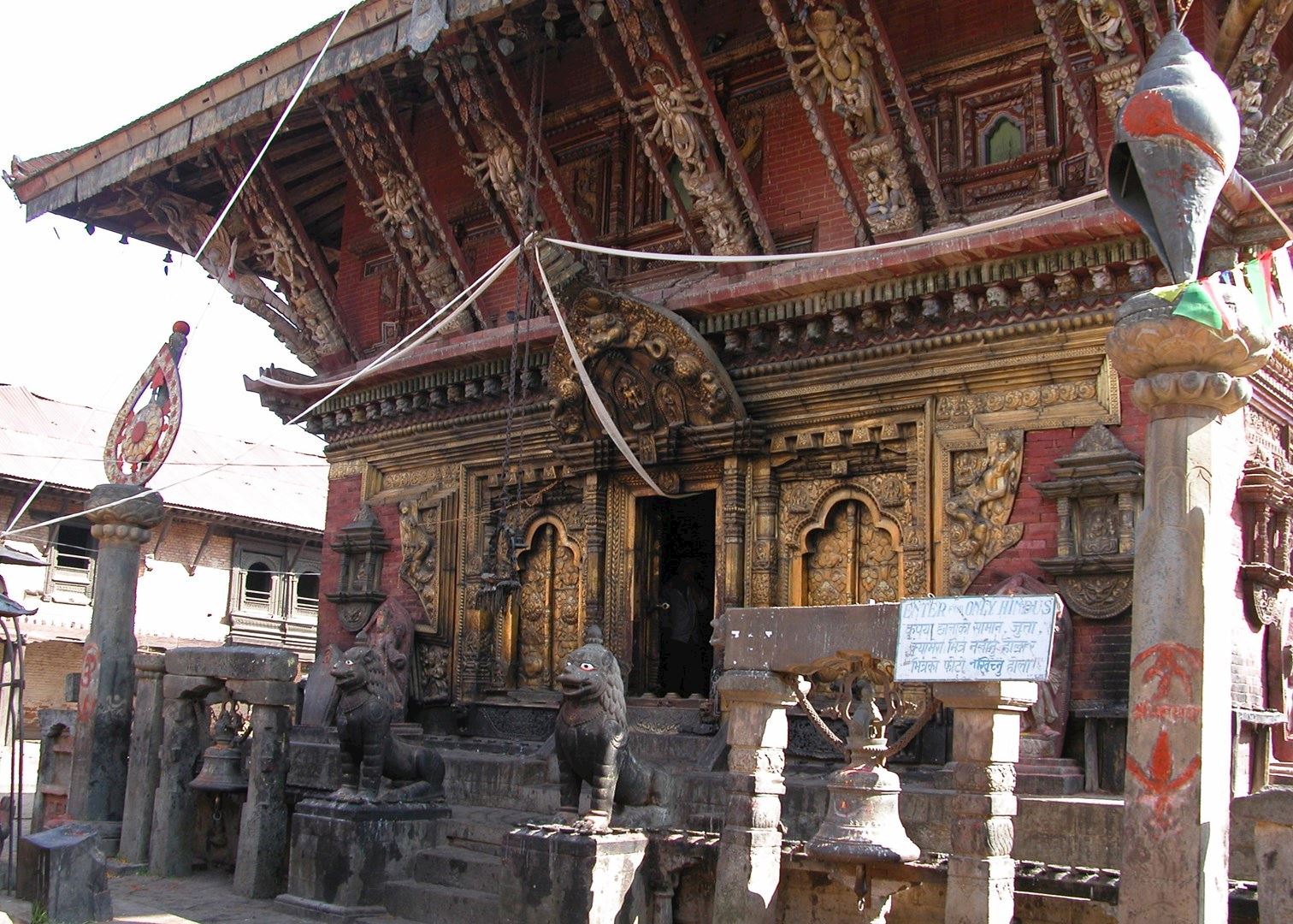 Bhaktapur & Changu Narayan Temple | Audley Travel