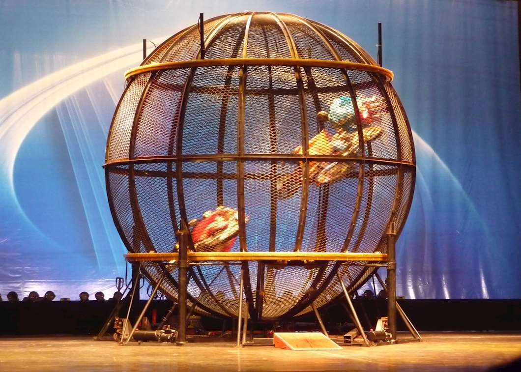 Shanghai Acrobatics, China | Audley Travel UK