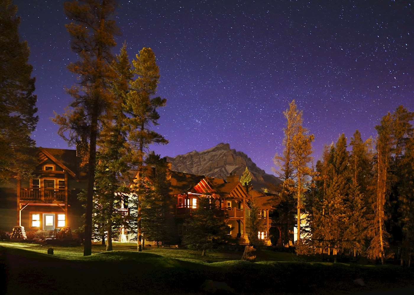 Buffalo Mountain Lodge | Hotels in Banff | Audley Travel