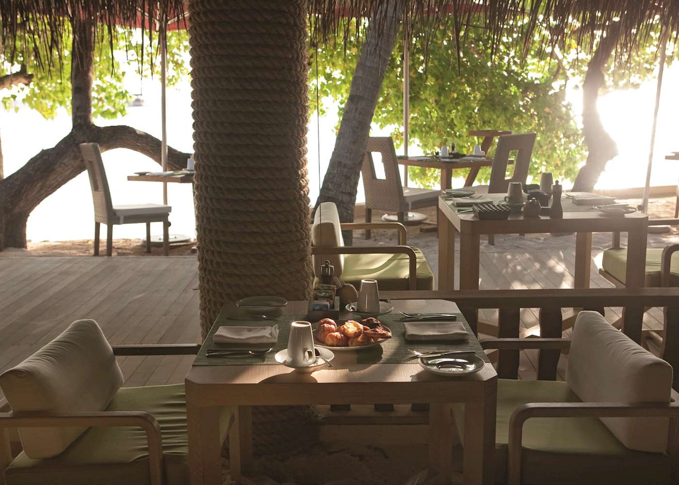 Constance Moofushi | Hotels in The Maldives | Audley Travel UK