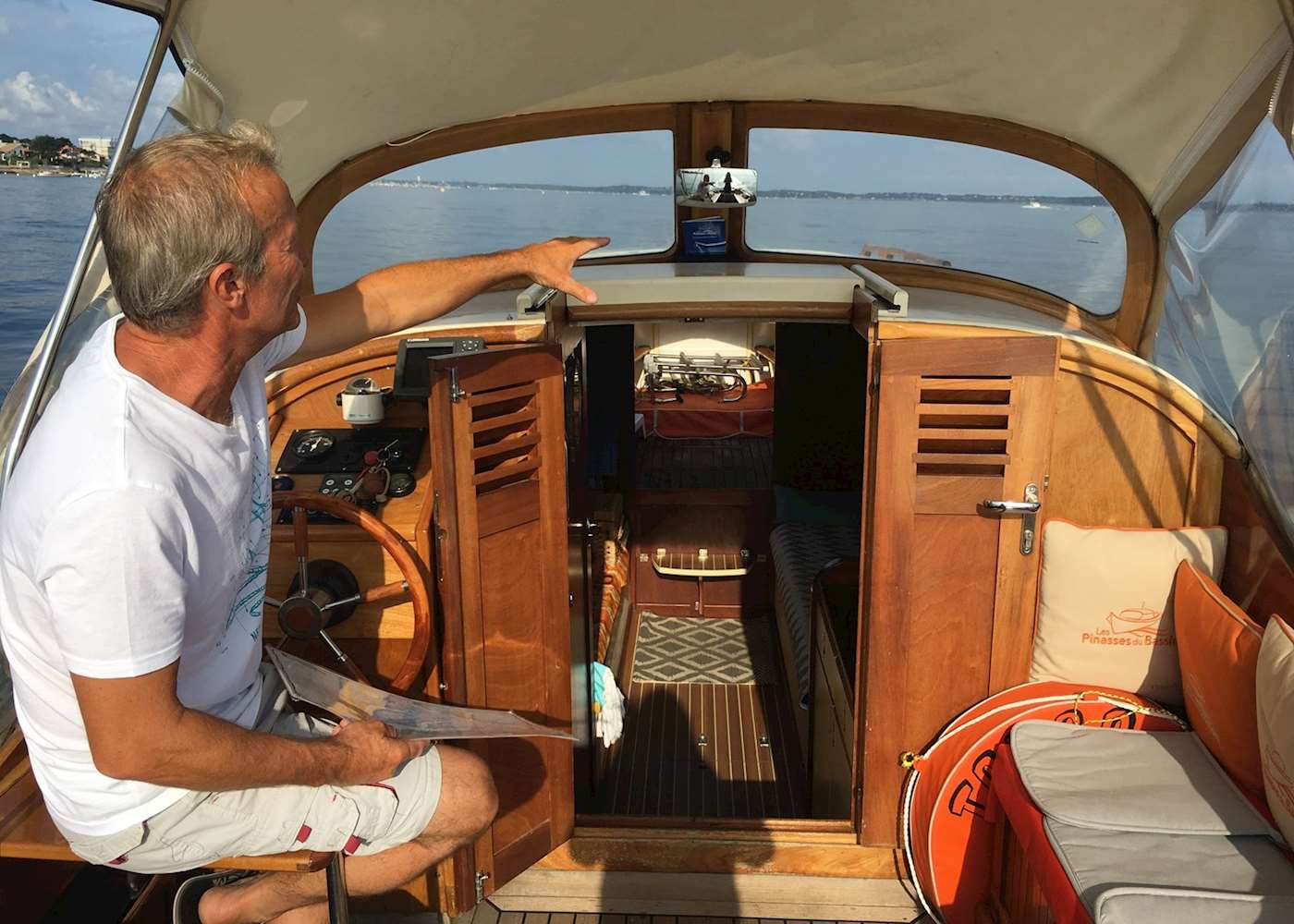 Cap Ferret boat tour & oyster tasting | Audley Travel UK