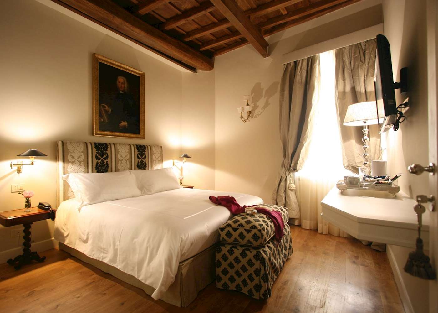 Crossing Condotti | Hotels in Rome | Audley Travel US