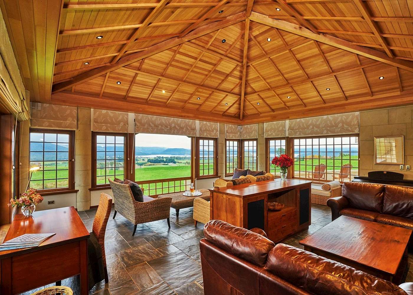 Cabot Lodge | Hotels in Te Anau & Manapouri | Audley Travel US