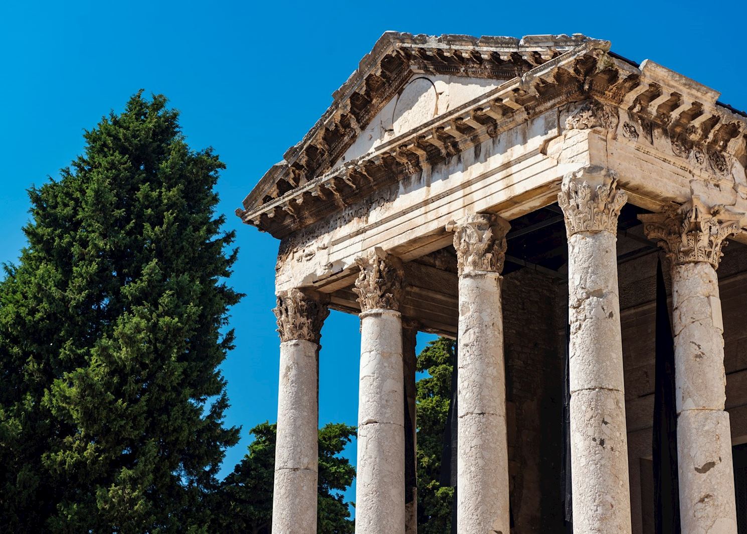 Tailor-Made Holidays to Pula | Audley Travel UK