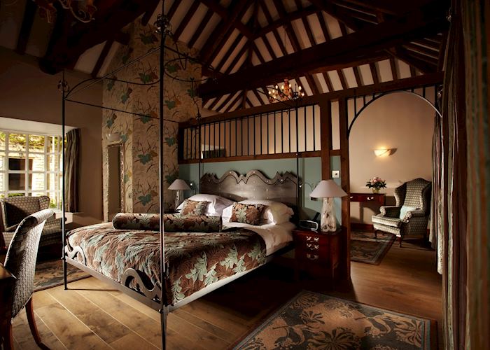 The Manor House | Hotels in The Cotswolds | Audley Travel CA