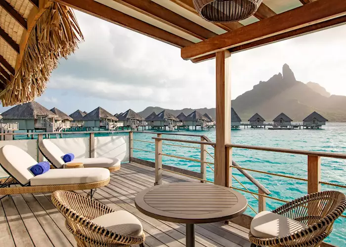 Overwater Bungalow Le Meridien Bora Bora